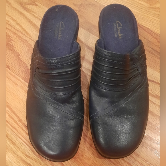 Clarks | Shoes | Clarks Navy Slipon Clogs Size 9 | Poshmark
